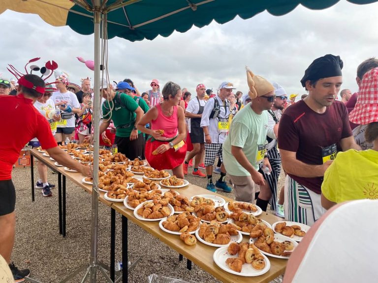 Running the Marathon du Medoc, world's booziest marathon - ALadyofLeisure